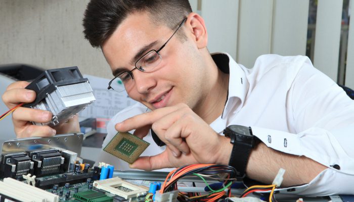 Gestion d’une infrastructure TI et infonuagique (AEC) - Humanis